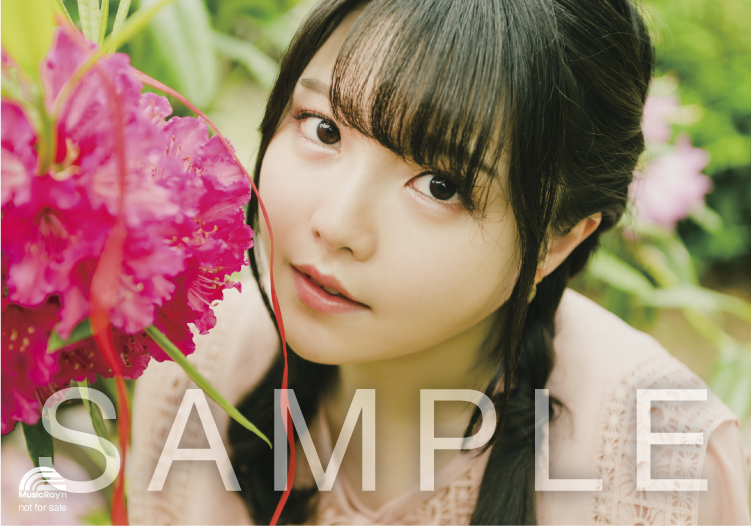 7/27発売 麻倉もも3rdアルバム 「Apiacere」店頭別購入特典絵柄発表！ | 麻倉もも | ソニーミュージックオフィシャルサイト